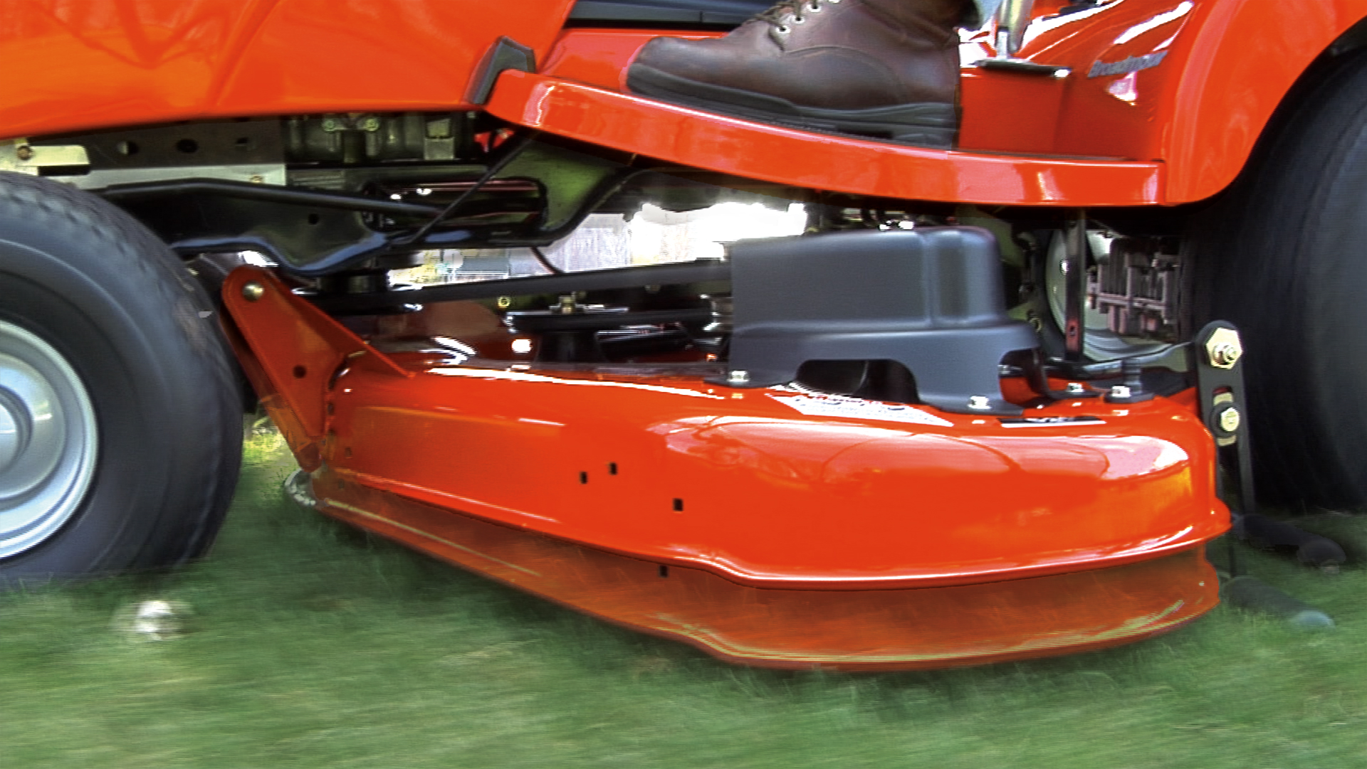 Conquest™ Yard Tractor